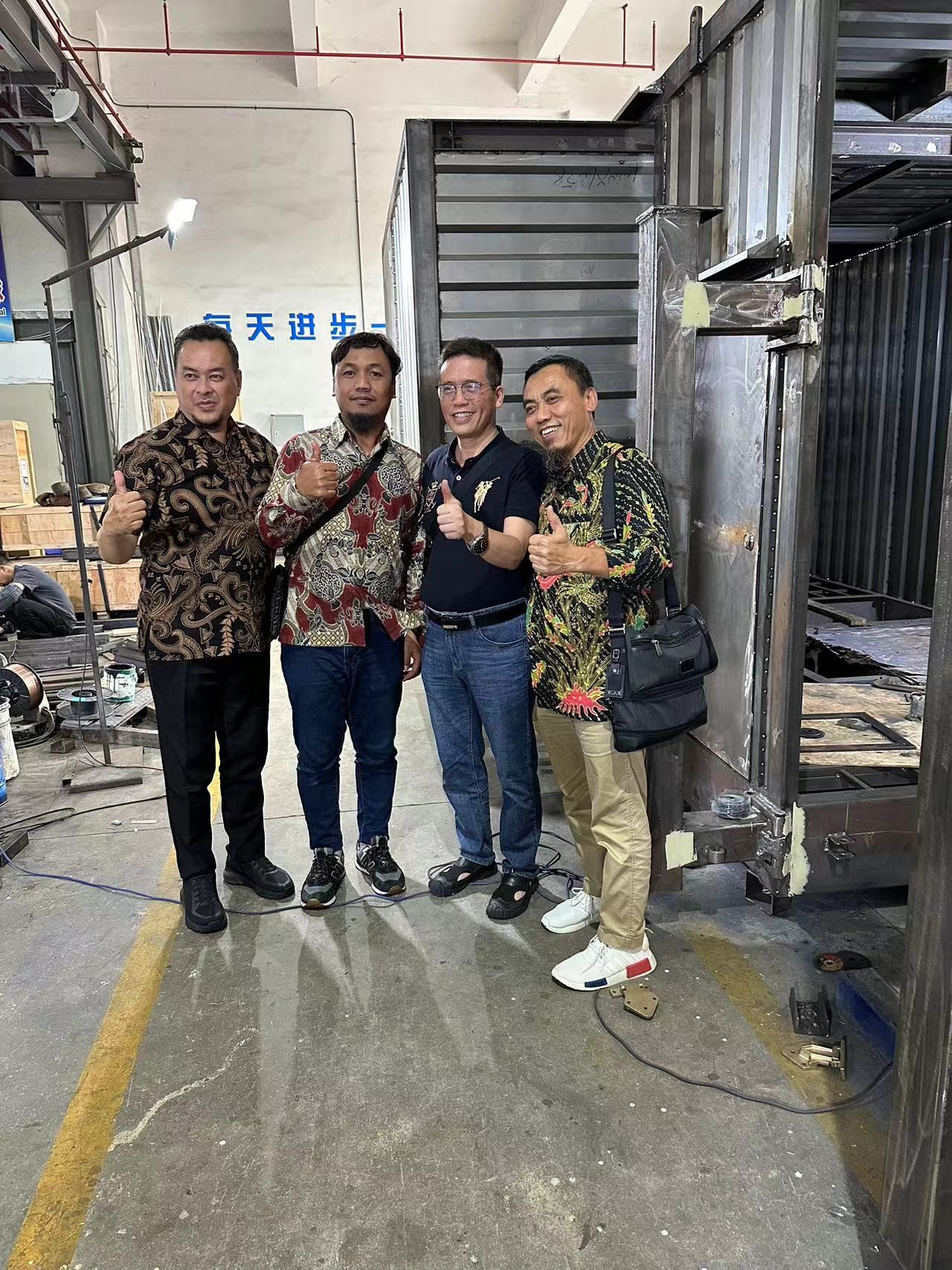 Indonesian Client Visits Cartesykj, Signs Agreement for Vehicle ...